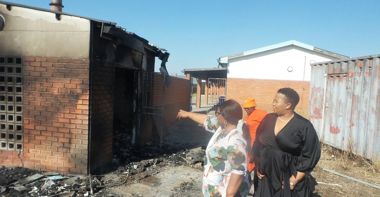Eastern Cape health centre doesn’t comply with fire safety rules | GroundUp