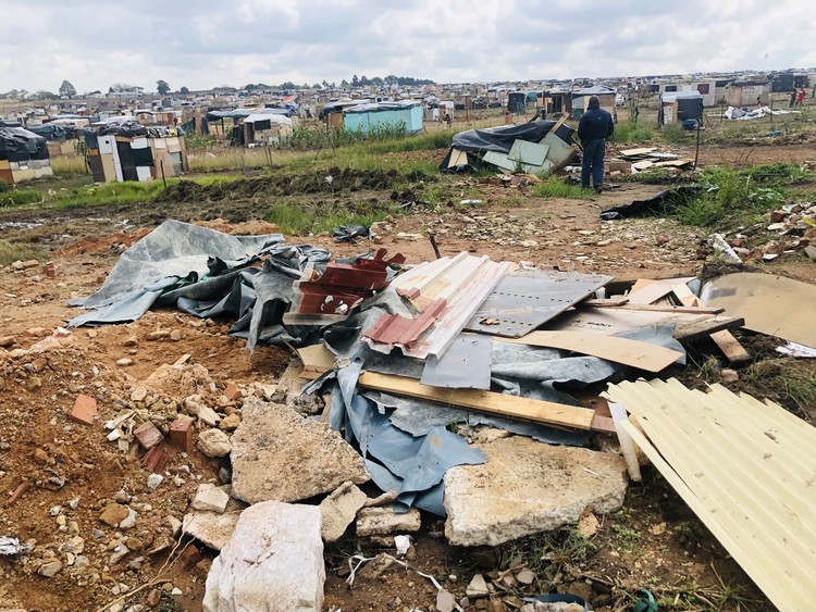 100 shacks demolished by City of Joburg on rainy weekend | GroundUp