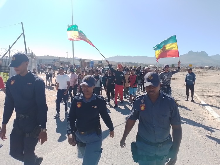 Macassar residents “will fight tooth and nail” against PRASA’s plan to ...