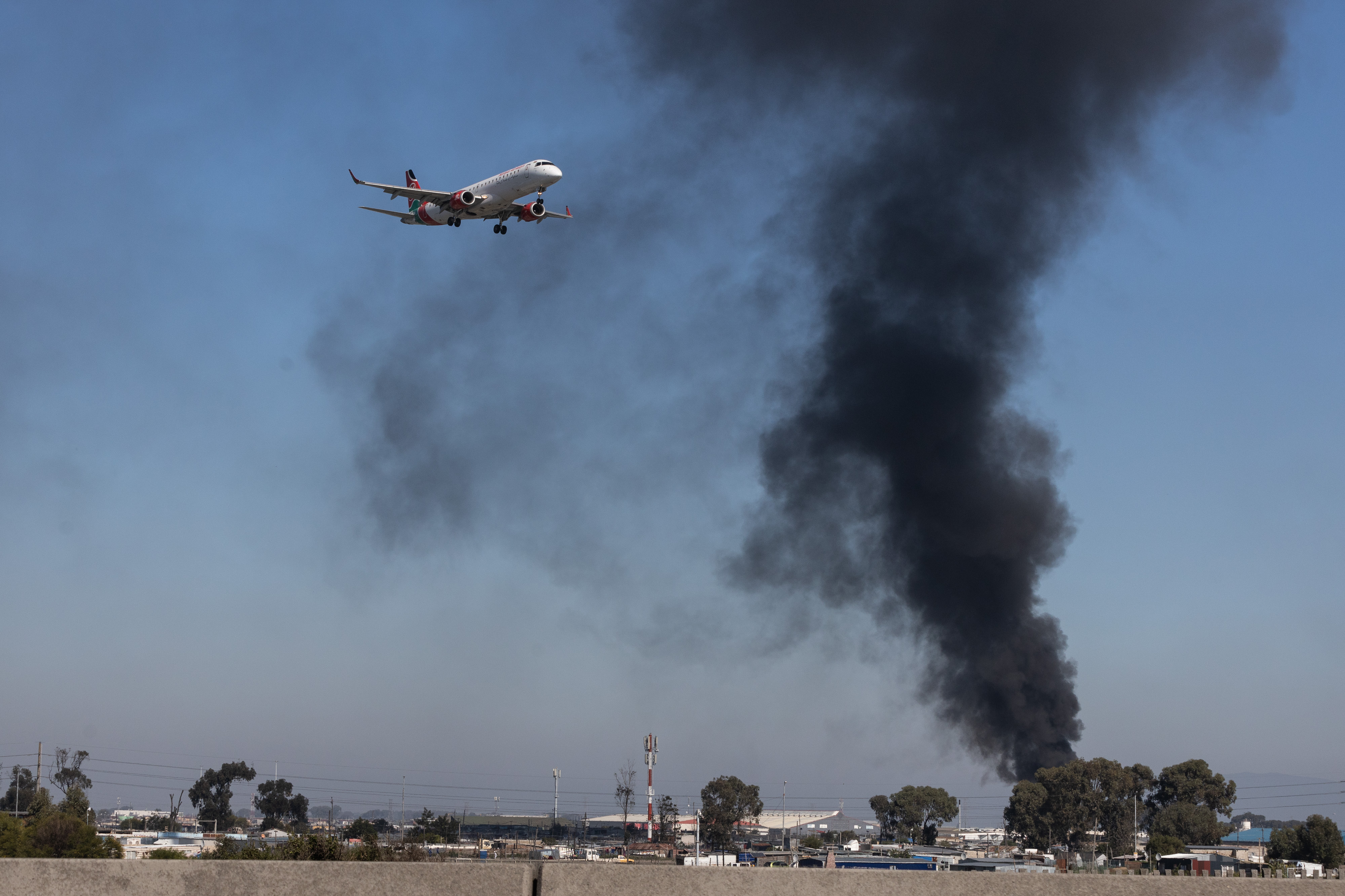 Taxi drivers chase school children in day of violence in Cape Town ...