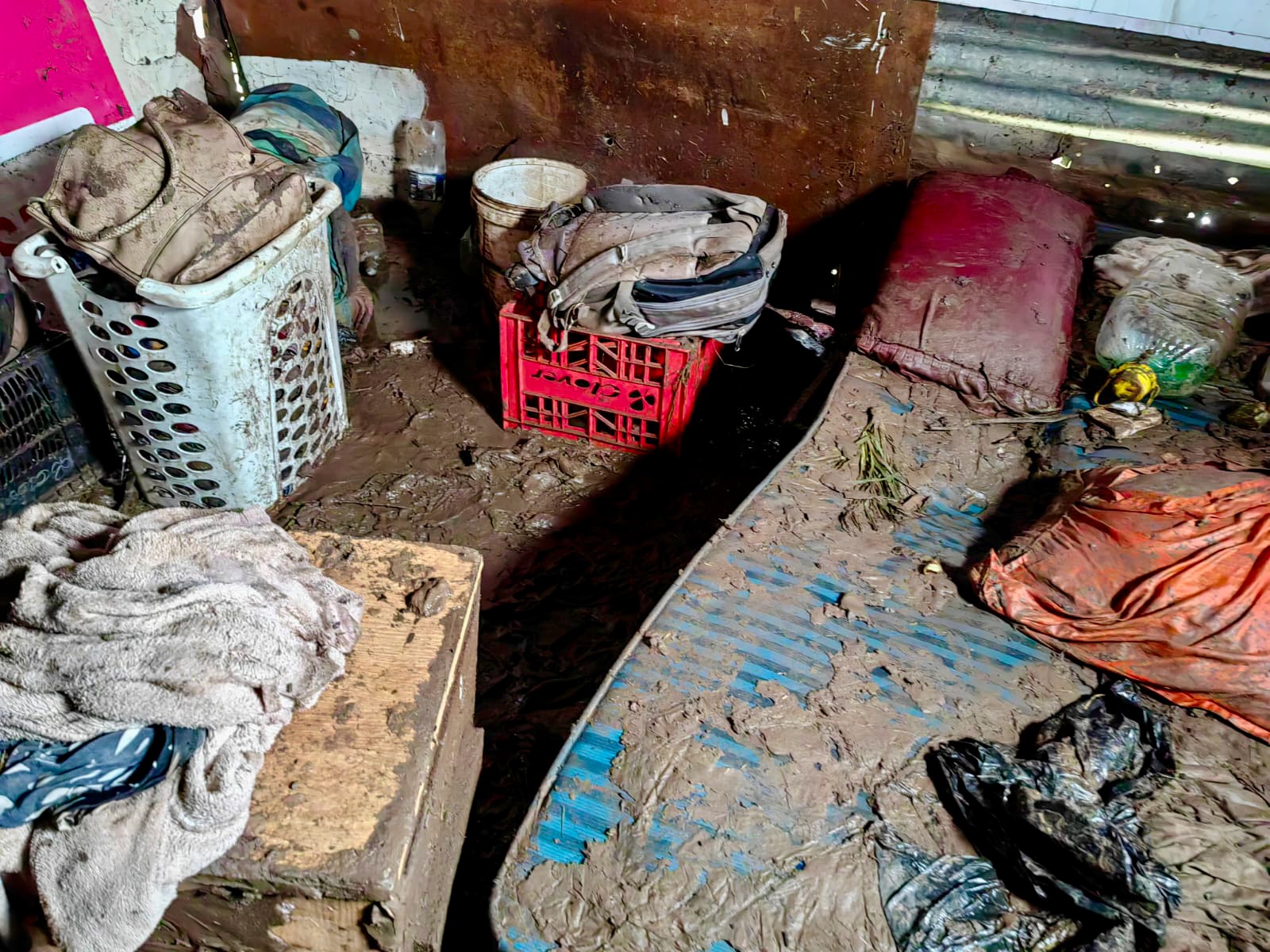 Many Komani shack dwellers dare not move to safety despite floods ...