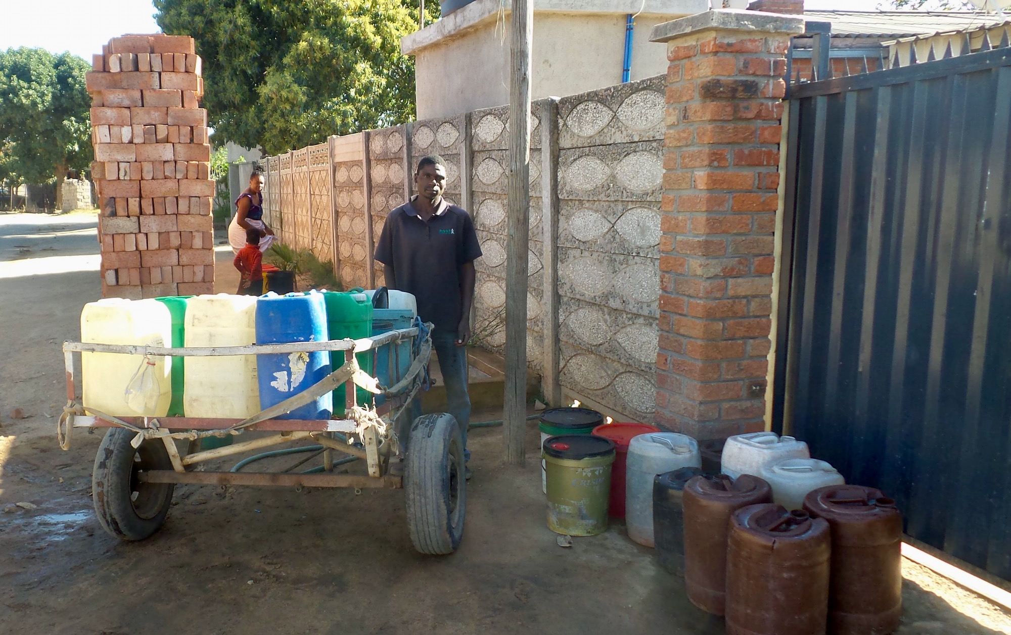 Returning Zimbabweans battle to rebuild their lives in Harare | GroundUp