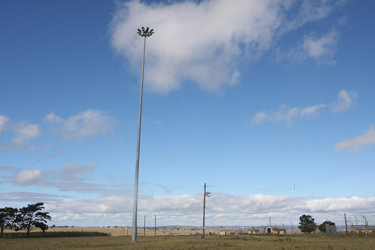 Residents in fear as street lights fail | GroundUp