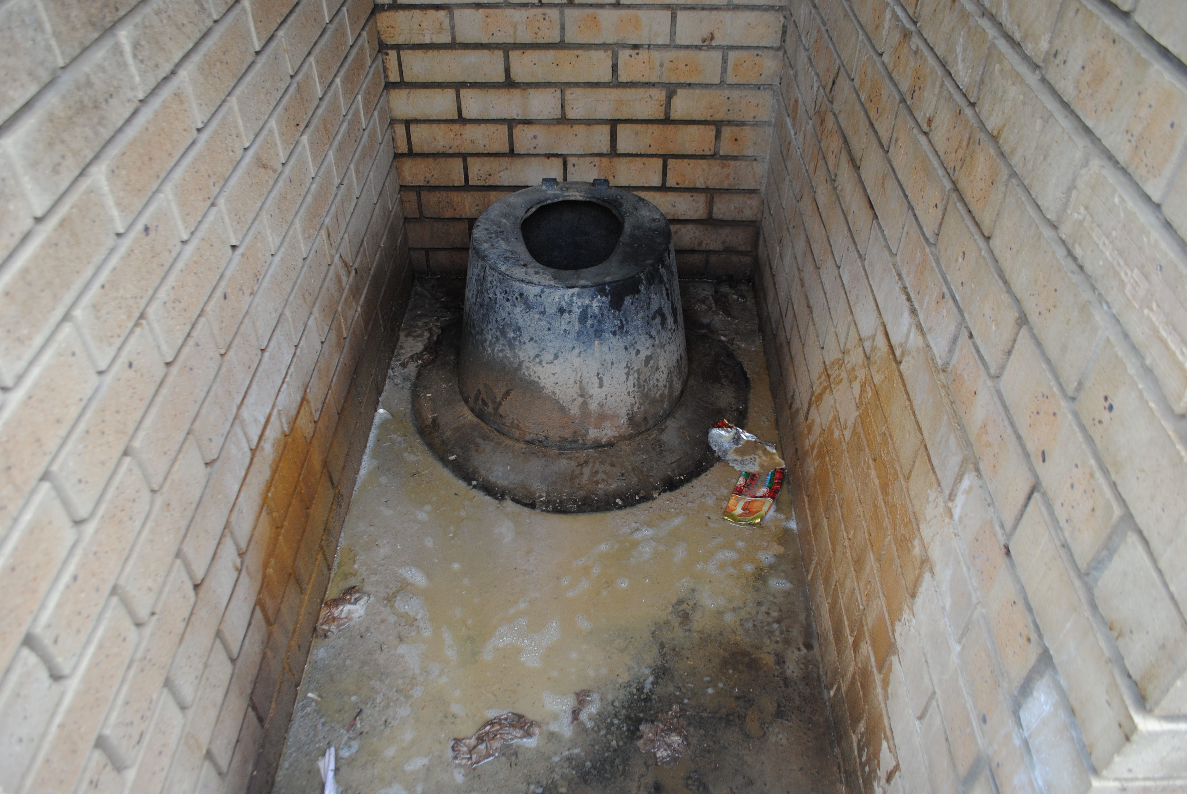 Stinking, broken, overflowing: these are the pit toilets Eastern Cape ...
