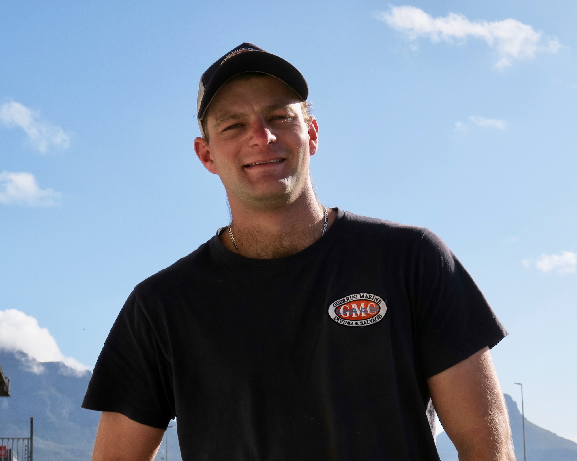 Man dives deep into sewage to stop pollution flowing into Zandvlei ...