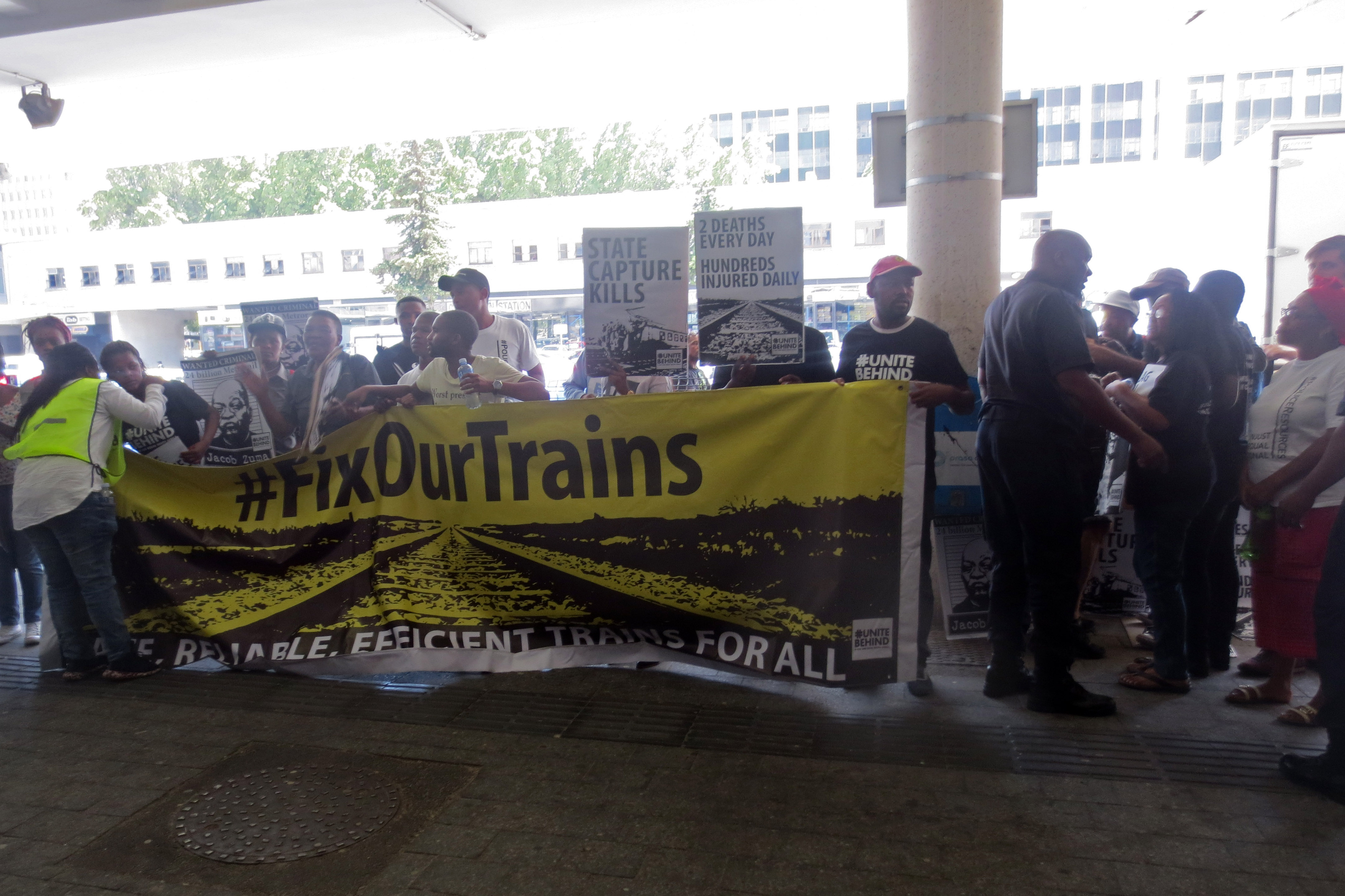 Metrorail Central Line to operate again after PRASA promises better ...