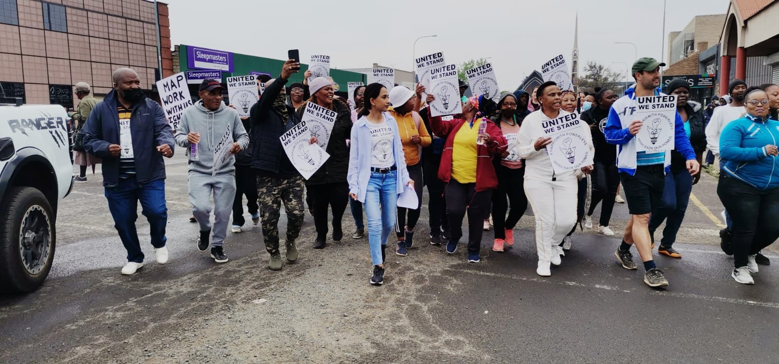 Residents take to the streets after Harrismith without power for two ...