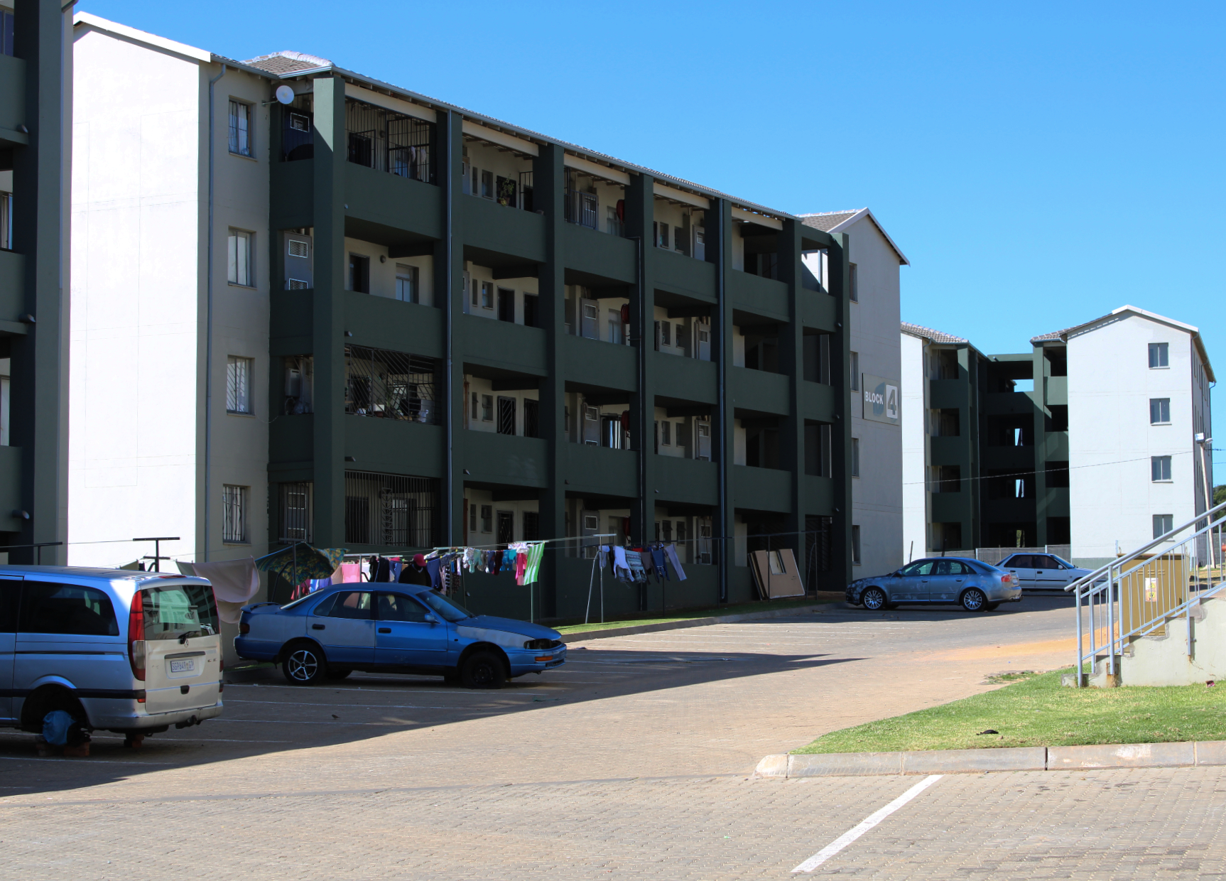 JHB social housing flats shoddily built, say residents | GroundUp