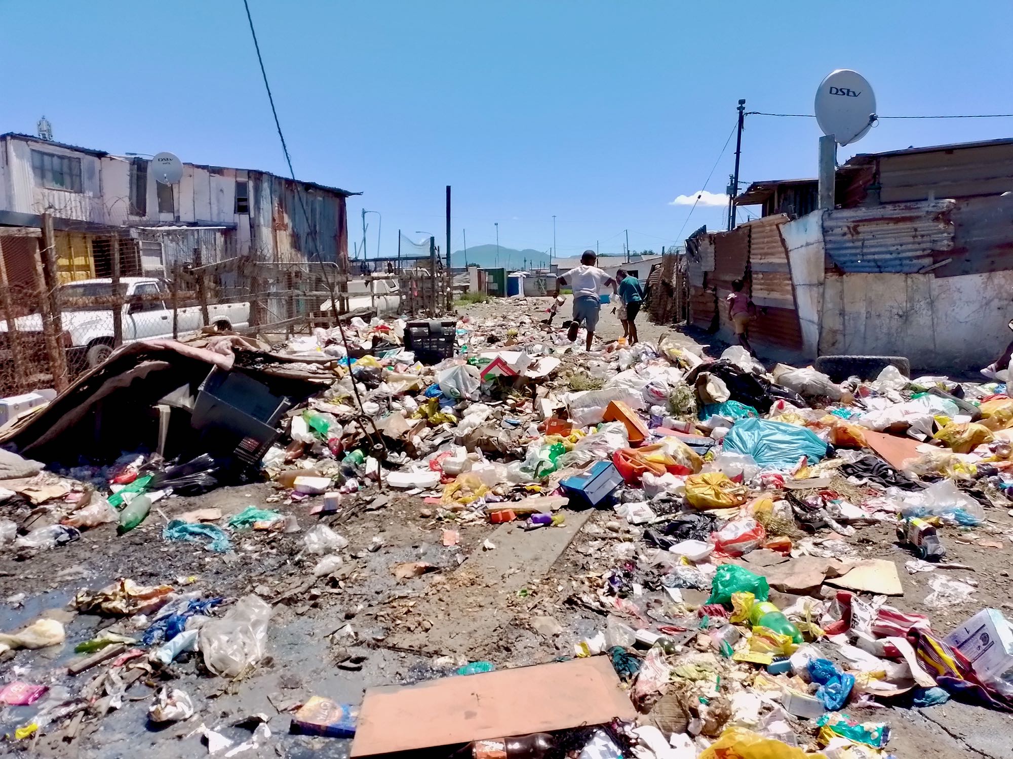 Garbage piling up in Cape Town townships as extortion gangs drive out ...