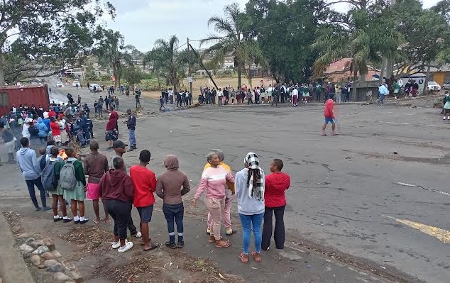 Durban protesters block roads, demanding local clinic be re-opened ...
